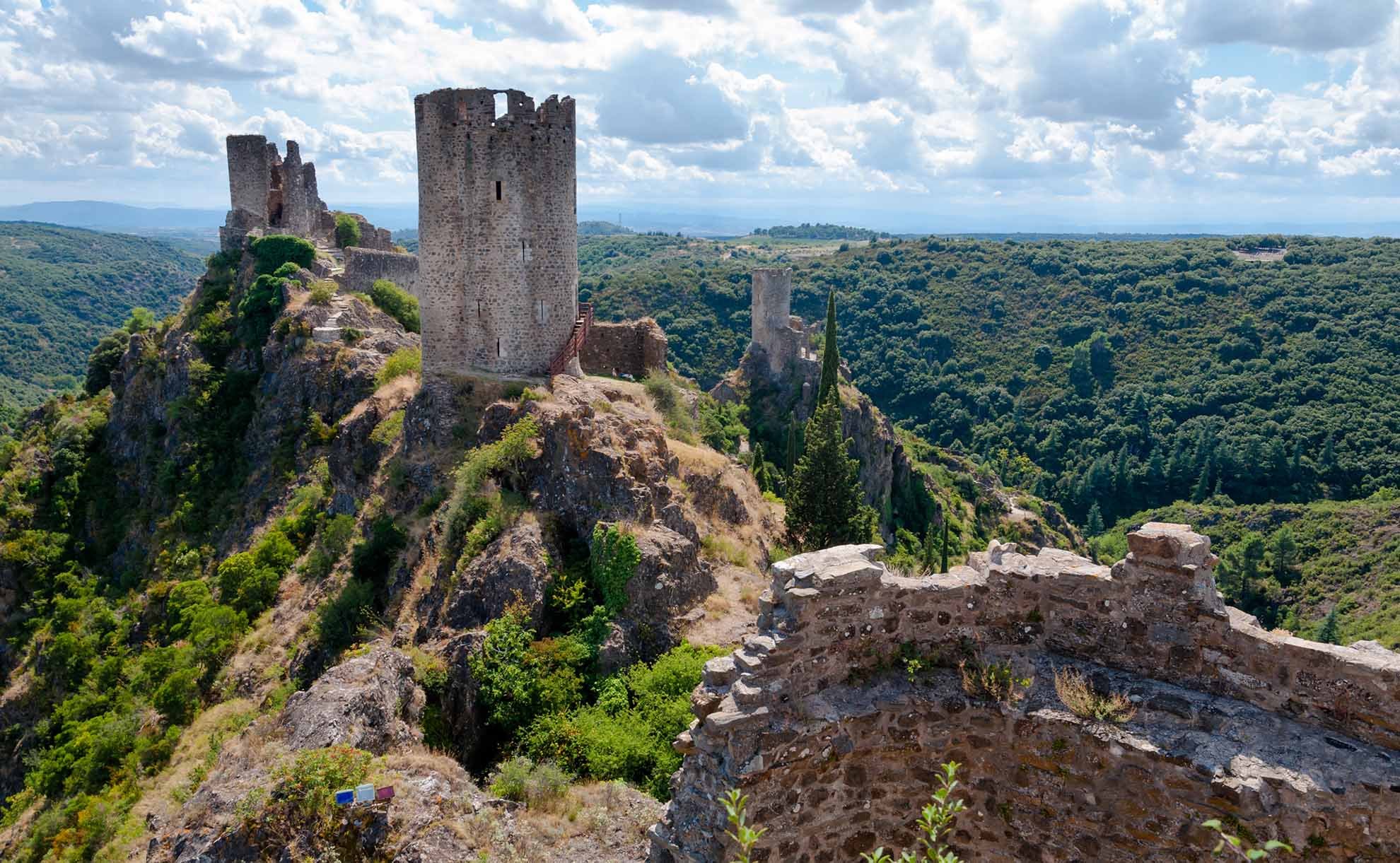 Zoom sur les Châteaux Cathares : entre culture et paysages éblouissants