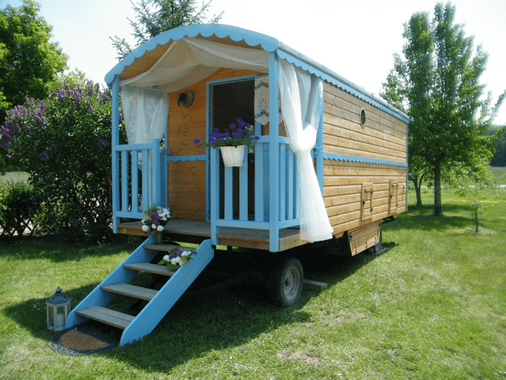 Idées Voyages - 10 bonnes adresses pour passer une nuit en roulotte